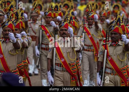 Indian Railway Protection Force (RPF) personnel wearing face masks ...