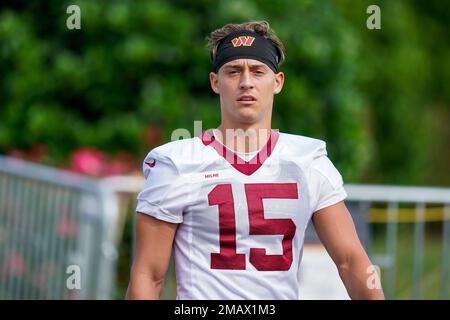 Washington Commanders wide receiver Dax Milne (15) walks to practice at ...