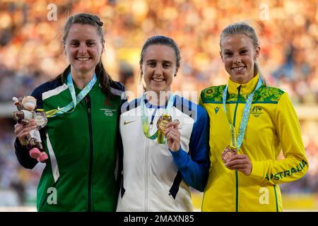 Abbey Caldwell of Australia and Ciara Mageean of Northern Ireland ...