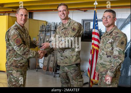 Col. Lucas Teel, 4th Fighter Wing commander, speaks with members of ...