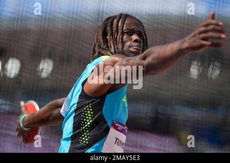 Kendrick Thompson of the Bahamas throws the discus in the decathlon ...