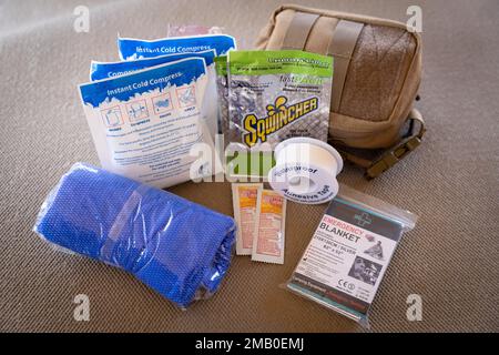 Contents of the new heat stress kit Go-Bag that Border Patrol agents ...
