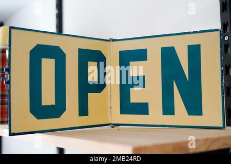 windows vintage shop sign saying sorry we are closed Stock Photo - Alamy