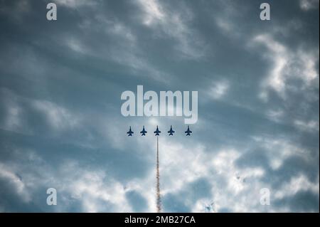 ST. LOUIS (June 10, 2022) Lt. Cmdr. Monica Borza, the flight surgeon of ...
