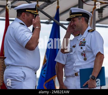 PANAMA CITY, FL (June 10, 2022) 220610-N-OT328-0164 Naval Diving and ...