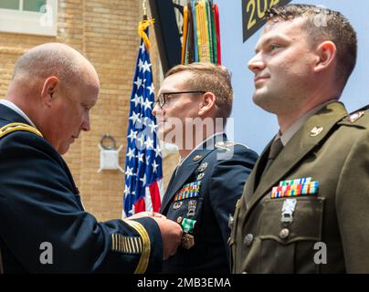 Non-Commissioned Officers ans Soliders from various units across Army ...