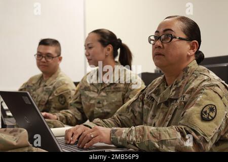 Members of the Guam Army National Guard's 1st Battalion, 294th Infantry ...