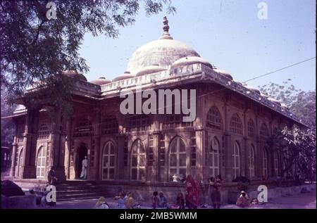 Shah-e-Alam's Roza was built by Mahmud Begada in the memory of Shah-e ...