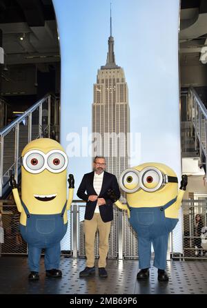 Actor Steve Carell and two Minion characters visit the Empire State ...