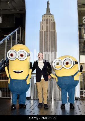 Actor Steve Carell and two Minion characters visit the Empire State ...