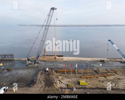 Stade, Germany. 20th Jan, 2023. The construction site for a new gas ...