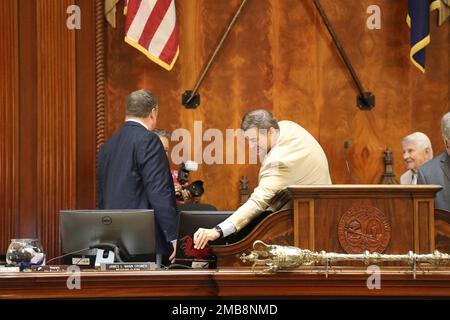 South Carolina House Speaker Murrell Smith, R-Sumter, left, tries to ...