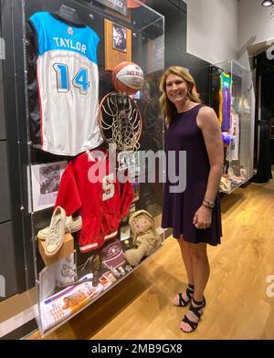 Debbie Antonelli, a 2022 inductee into the Women's Basketball Hall of ...