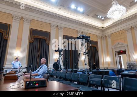 Television crews and technicians prepare the Cannon Caucus Room for ...