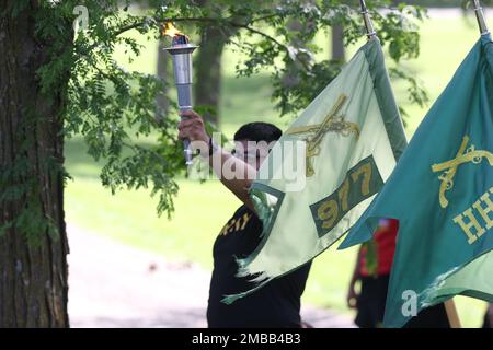 Soldiers and civilians from the 97th Military Police Battalion, Fort ...