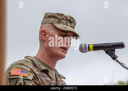 Lt. Col. Pete Leszczynski, battalion commander, 2nd Battalion, 27th ...