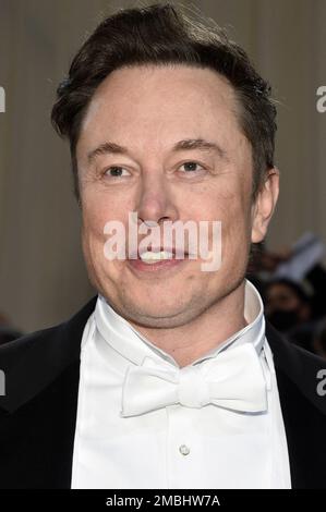 Elon Musk attends The Metropolitan Museum of Art's Costume Institute ...