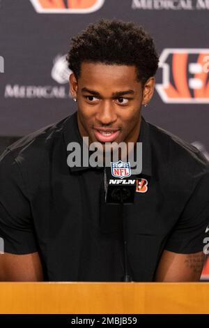 Cincinnati Bengals' Daxton Hill speaks at a news conference introducing ...