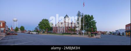 Blakely, Georgia, USA - April 19, 2022: The Early County Courthouse ...