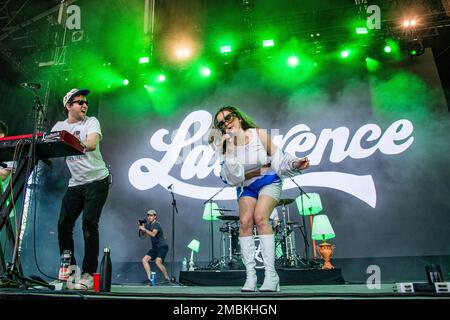 Clyde Lawrence, left, and Gracie Lawrence of Lawrence perform at the ...