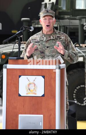 Incoming Army Field Support Battalion-Benelux Commander Lt. Col. Blake ...
