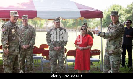 Lt. Gen. James Richardson, acting commanding general of Army Futures ...