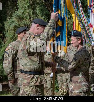 U.S. Army Lt. Col. Tracy Yates, outgoing Defense Logistics Agency Troop ...