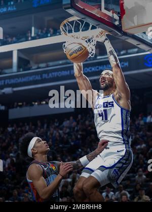 Oklahoma City Thunder guard Tre Mann (23) defends against Charlotte ...