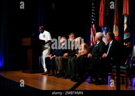 Force Master Chief Tracy Hunt, U.S. Navy Reserve, delivers remarks ...