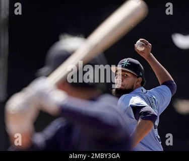 Seattle Mariners pitcher Yohan Ramirez works from the mound against the ...