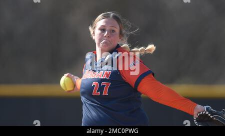 Morgan State pitcher Victoria Fletcher, right, and Danielle Jason high ...