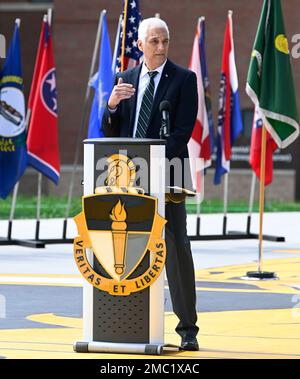 Retired Lieutenant General Bennet S. Sacolick, former commander of the ...