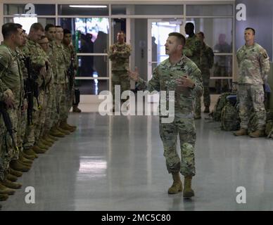 Colonel John Lubas, deputy commanding officer(operations), 101st ...