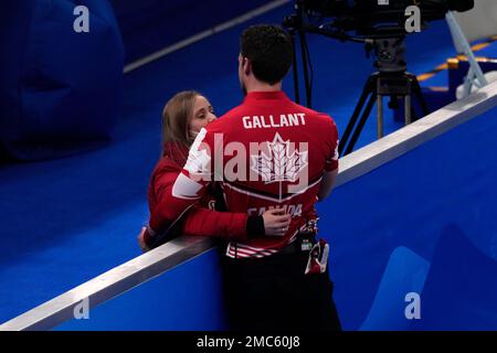 Canada's Jocelyn Peterman and Brett Gallant, right, in action during ...