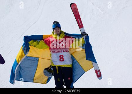 Sweden's Jesper TJADER, bronze, celebrates during a medal ceremony of ...