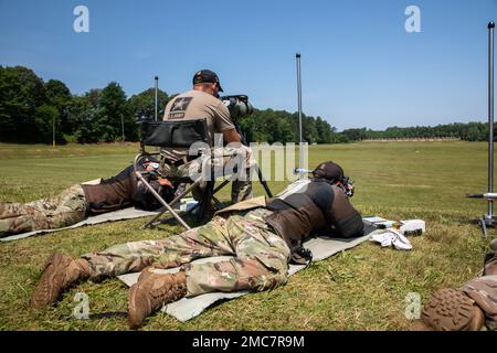 U.S. Army Marksmanship Unit Service Rifle Team Soldiers compete in the ...