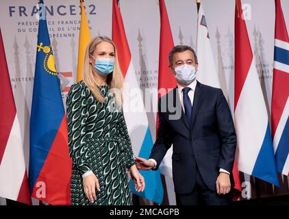 Justice Minister Helen McEntee (right) with Garda Assistant ...