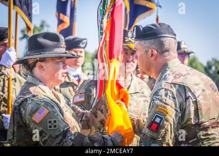Maj. Gen. Mark Landes, commanding general of First Army Division East ...