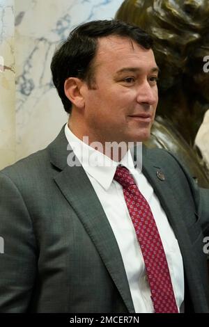 Mississippi Public Safety Commissioner Sean Tindell, left, confers with ...