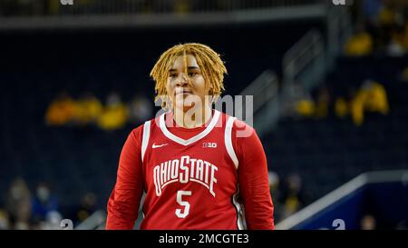 Ohio State guard Kateri Poole plays during the second half of an NCAA ...