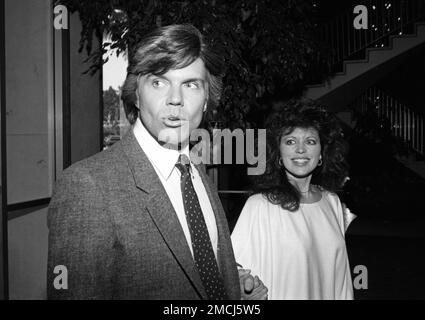 JOHN DAVIDSON with Rhonda Rivera Credit: Ralph Dominguez/MediaPunch ...