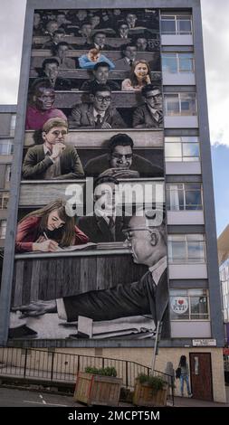 A section of Artpistol, Rogue and Ejek's 2014 "Wonderwall" mural ...