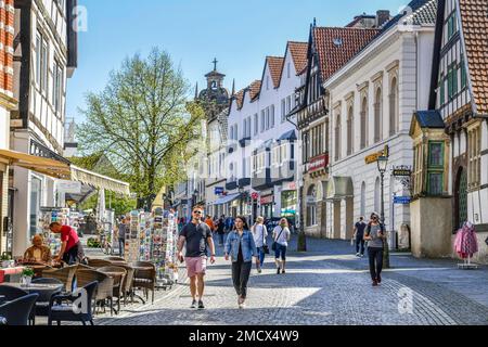 Pedestrian zone, Lange Strasse, Bueckeburg, Lower Saxony, Germany Stock ...