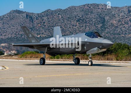 F-35 on taxi to the runway at RAF Lakenheath - July 9th 2025 Stock ...