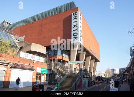 Brixton Recreation Centre Popes Road Brixton Stock Photo - Alamy