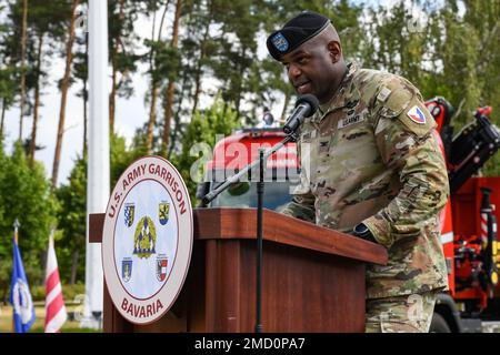 U.S. Army Col. Kevin A. Poole, the incoming commander of U.S. Army ...