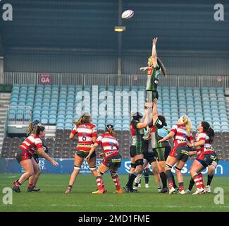 Twickenham Stoop, ENGLAND : Ellie Kildunne of Harlequins takes down ...