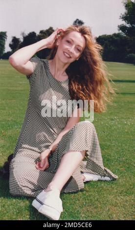 ACTRESS SHARON MAUGHAN 1994 PIC MIKE WALKER 1994 Stock Photo - Alamy