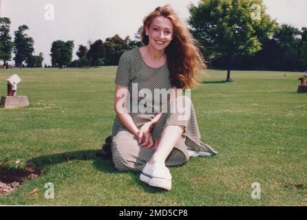 ACTRESS SHARON MAUGHAN 1994 PIC MIKE WALKER 1994 Stock Photo - Alamy