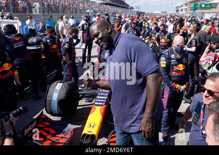Shaquille O'Neal on the grid before the F1 U.S. Grand Prix auto race at ...